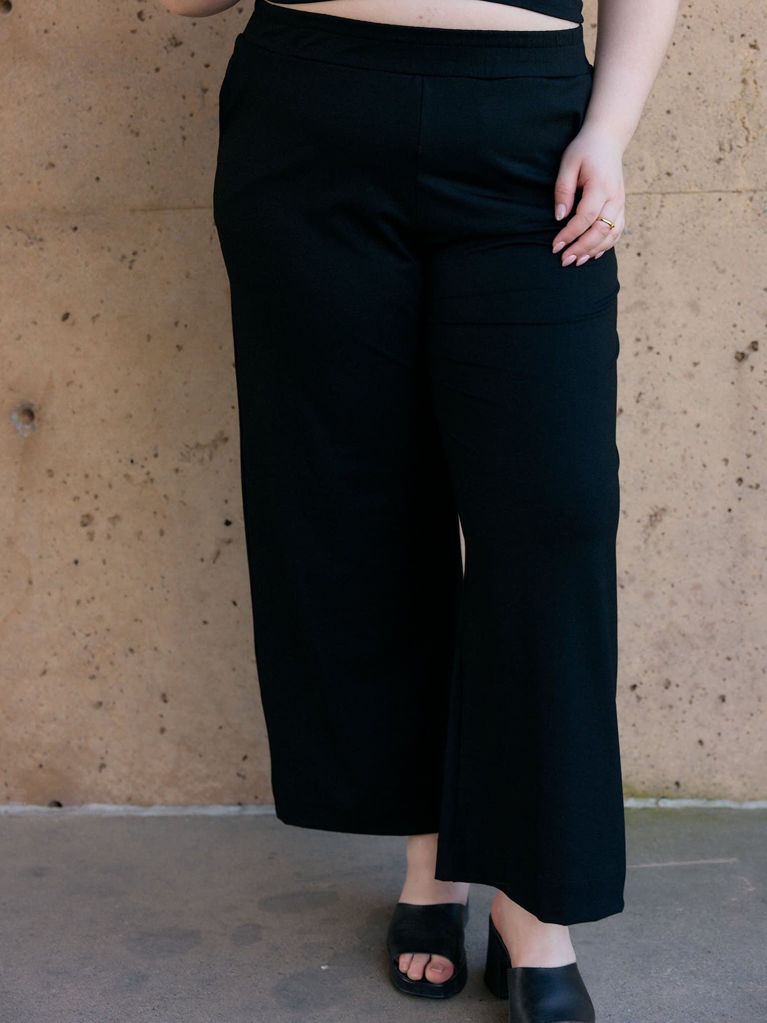BLACK BAMBOO LORETTA PANT